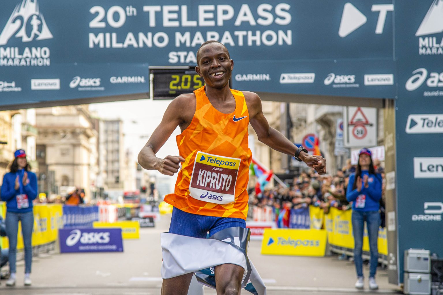 Milano Marathon 2023 - Run fast live cool