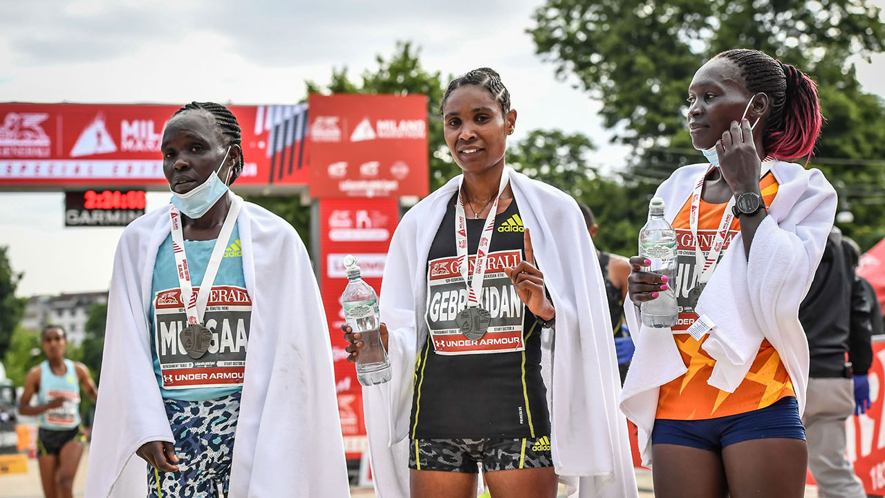 Arrivo: ?? Gebremaryam Gebrekidan - 2h19’35” ?? Mutgaa Racheal Jemutai ...