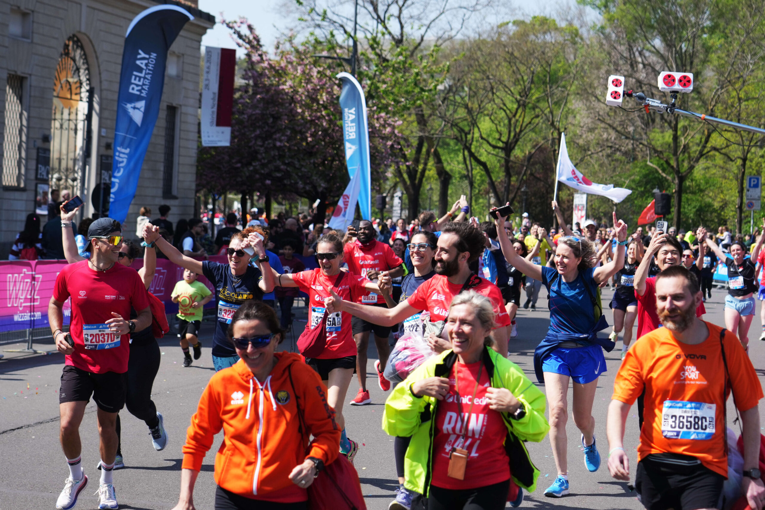 Milano Marathon Relay 2026 – Run for Charity!